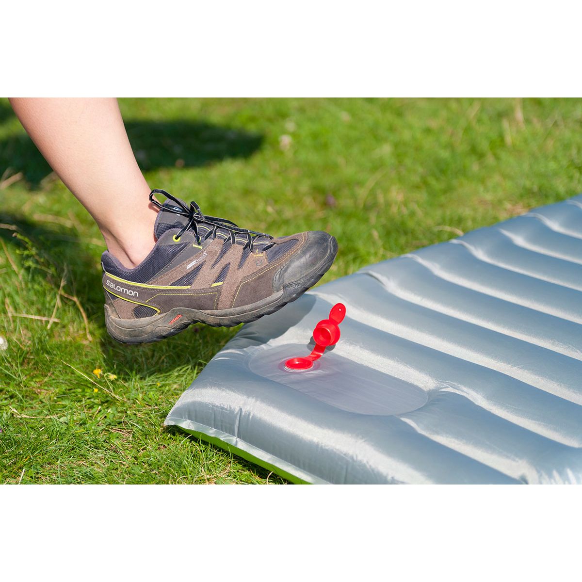 Materac COLEMAN COMPACT AIR MAT WITH PUMP - Sklep Polarsport