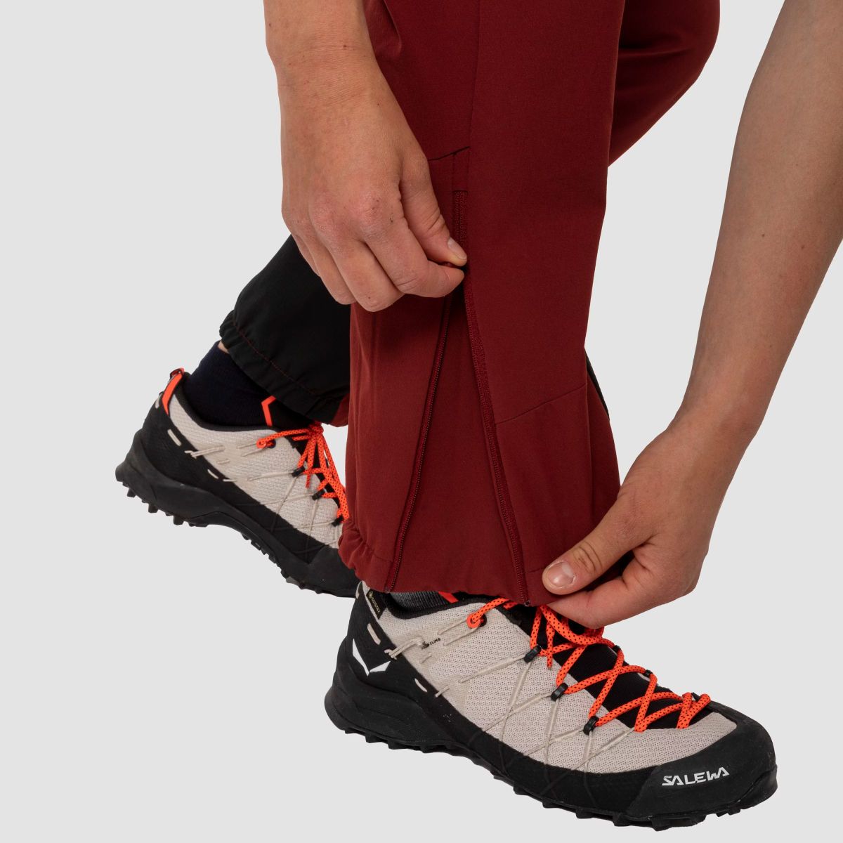 Damskie spodnie softshellowe SALEWA AGNER ORVAL 3 DST - sklep Polarsport.pl